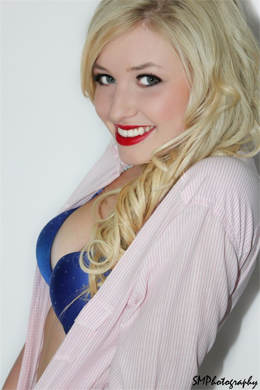 Amy Louise | Minted Models